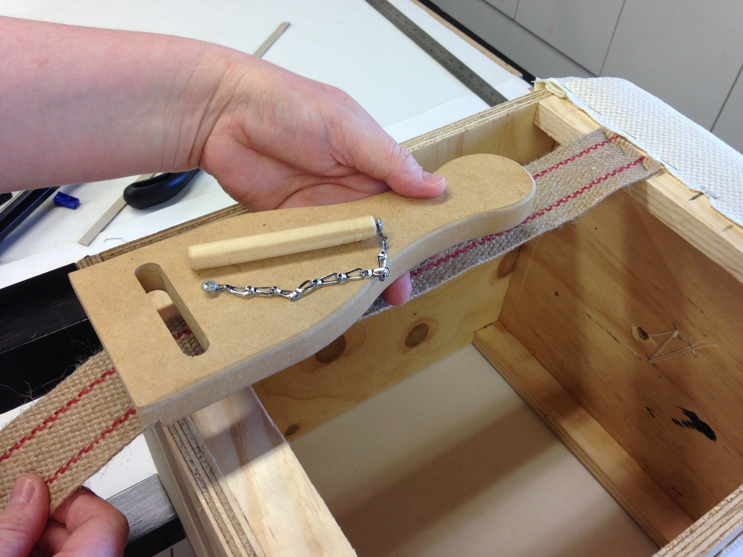 A DIY Guide to Web Stretchers – Mollies