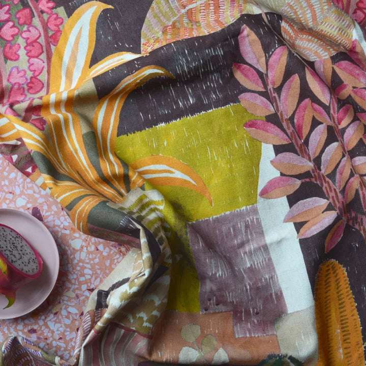 Warwick Fabric Frida (Indent) – Mollies